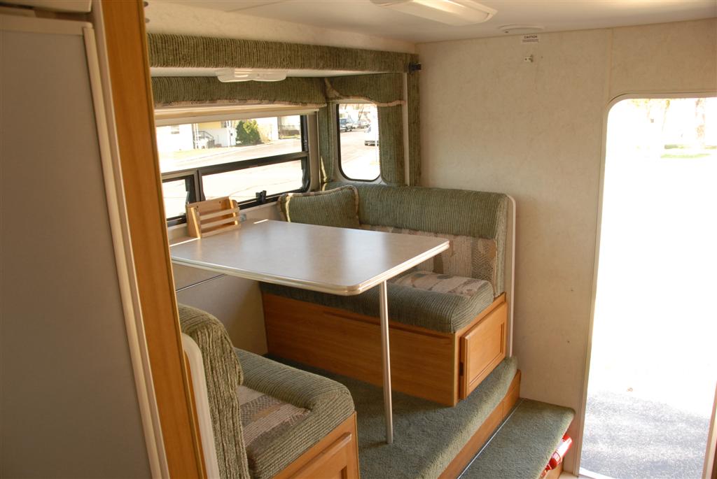Modern RV Used Lance 821 Truck Camper Pictures