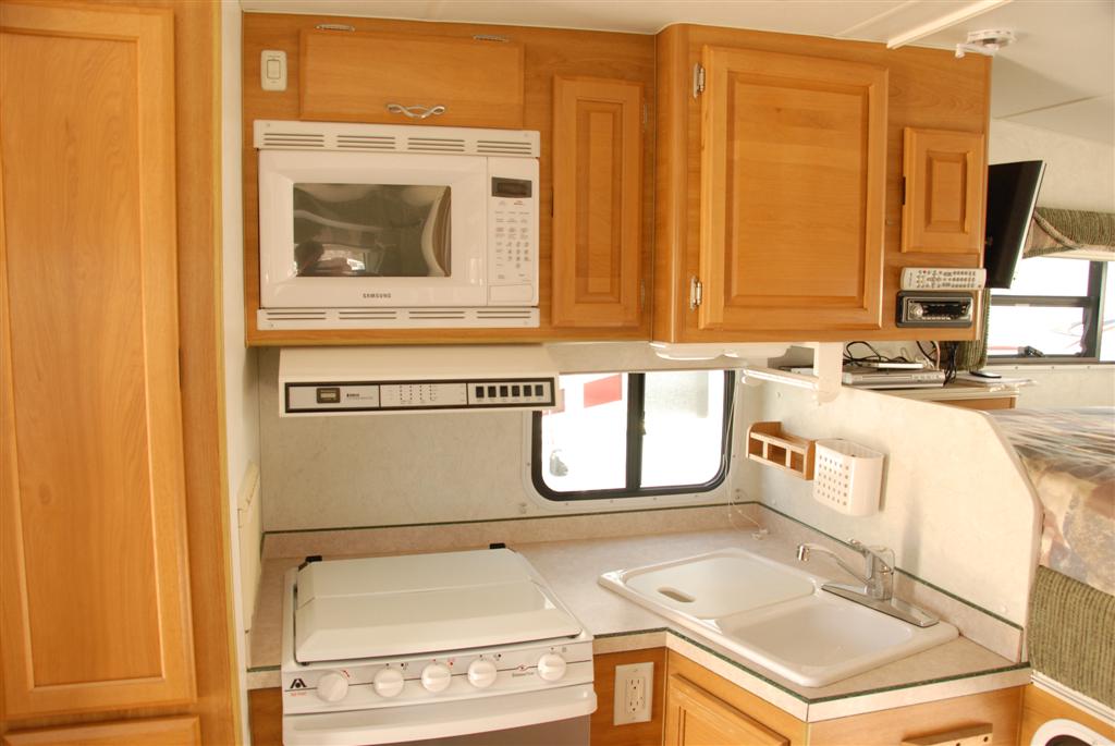 Modern RV Used Lance 821 Truck Camper Pictures